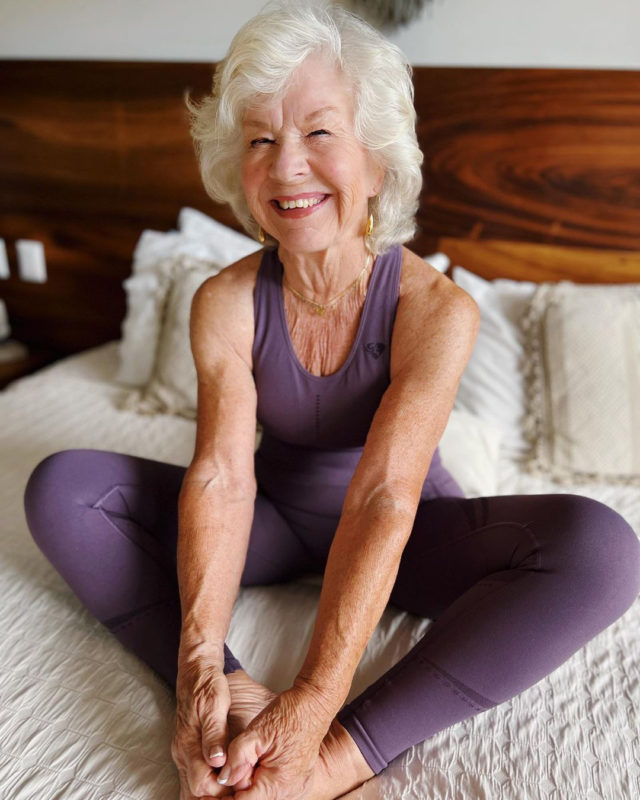 76 yearold model wears mini and short tops: how she looks in such clothes